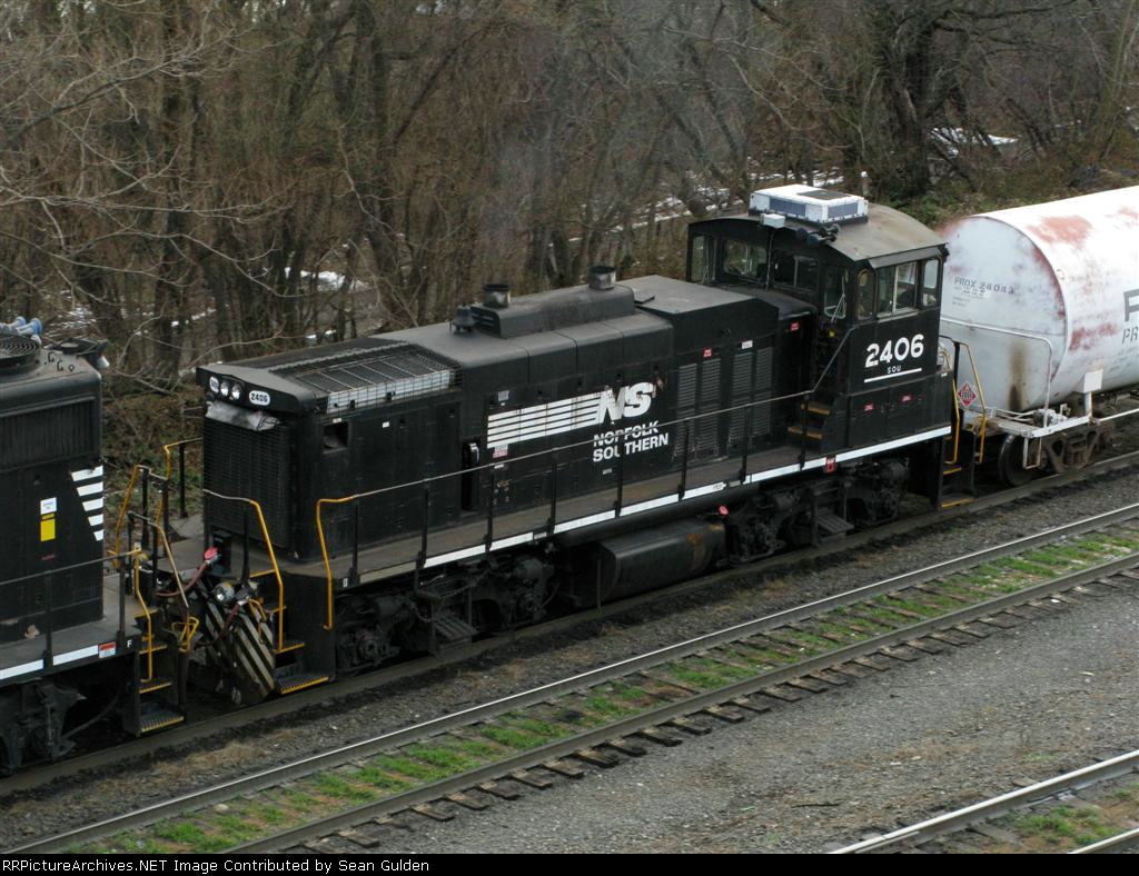 NS EMD MP15DC 2406
